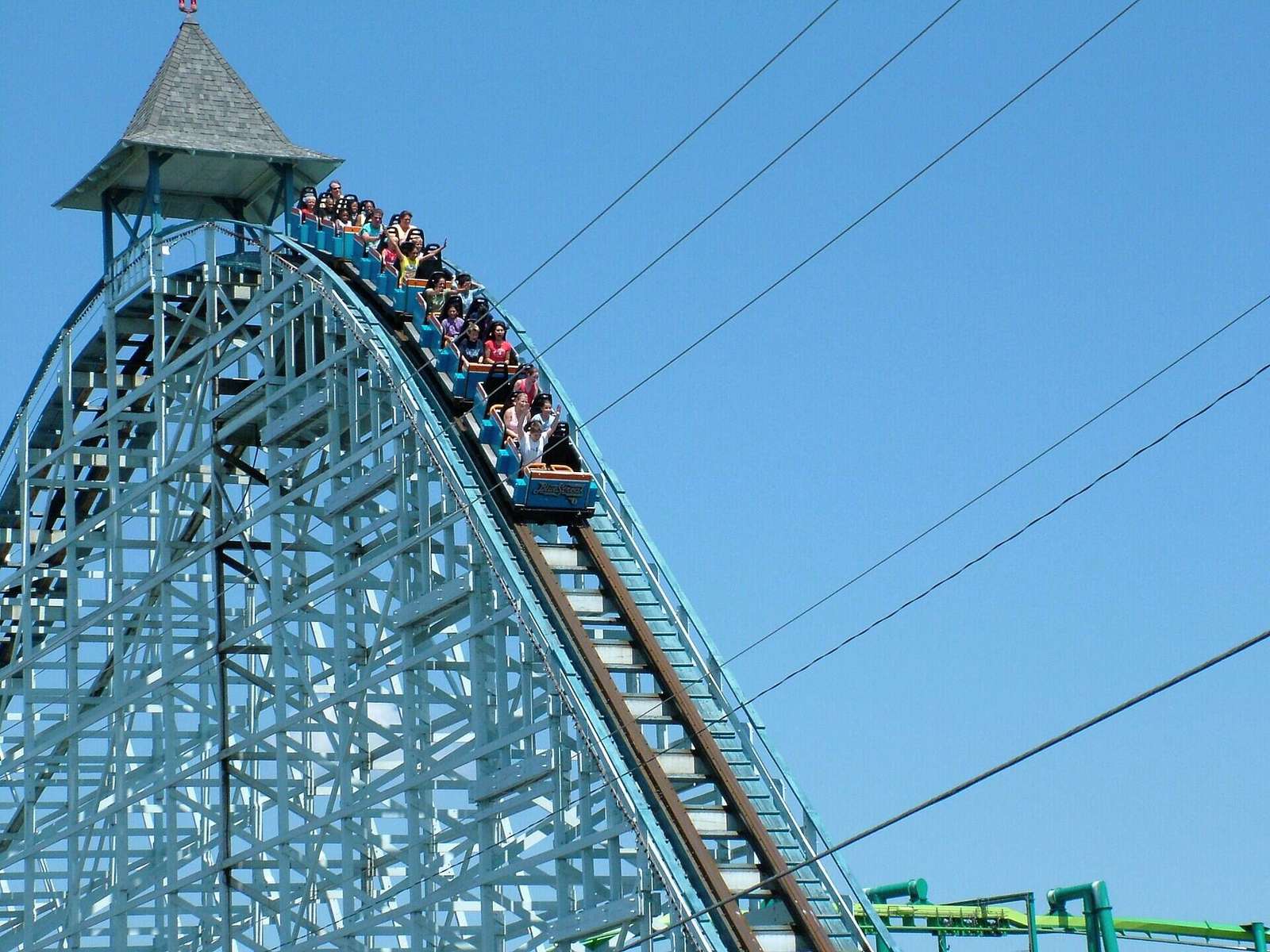 Blue Streak: The Legendary Wooden Coaster That Defined Cedar Point